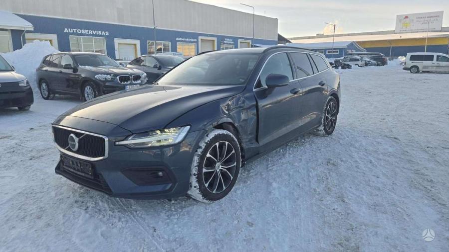 Zils Volvo V60 2022 Šauļi, ar dzinēja tilpumu 1.97 L un nobraukumu 122 tūkst. km par 14900 €, foto 2 vietnē AUTOMOTO.COM.LV
