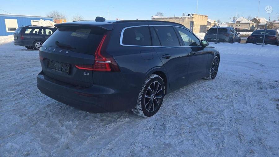 Zils Volvo V60 2022 Šauļi, ar dzinēja tilpumu 1.97 L un nobraukumu 122 tūkst. km par 14900 €, foto 4 vietnē AUTOMOTO.COM.LV