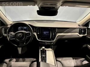 Zils Volvo V60 2022 Rīga, ar dzinēja tilpumu 2.00 L un nobraukumu 125 tūkst. km par 27990 €, foto 10 vietnē AUTOMOTO.COM.LV