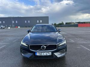 Blue Volvo V60 2022 in Vilnius, with an engine capacity of 1.97 L and mileage of 96 thousand km for 27900 €, photo 3 on AUTOMOTO.COM.LV