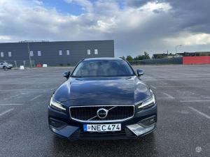 Blue Volvo V60 2022 in Vilnius, with an engine capacity of 1.97 L and mileage of 96 thousand km for 27900 €, photo 4 on AUTOMOTO.COM.LV