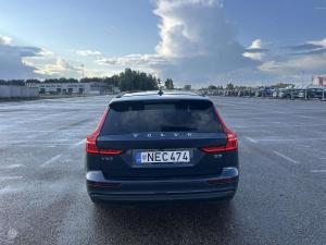Blue Volvo V60 2022 in Vilnius, with an engine capacity of 1.97 L and mileage of 96 thousand km for 27900 €, photo 13 on AUTOMOTO.COM.LV