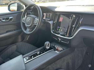 Blue Volvo V60 2022 in Vilnius, with an engine capacity of 1.97 L and mileage of 96 thousand km for 27900 €, photo 21 on AUTOMOTO.COM.LV