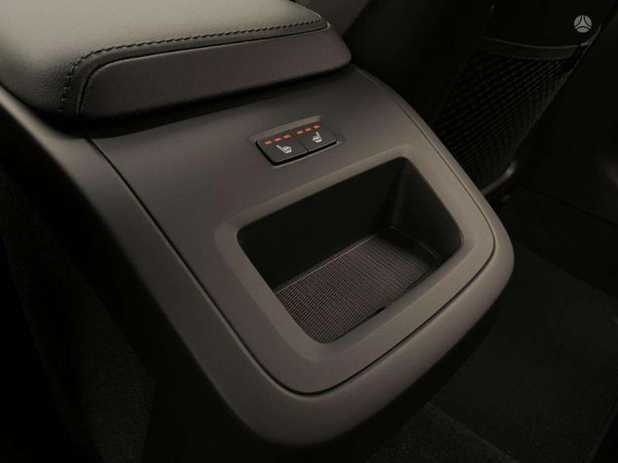 Blue Volvo V60 2022 in Vilnius, with an engine capacity of 1.97 L and mileage of 96 thousand km for 27900 €, photo 48 on AUTOMOTO.COM.LV