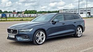 Zils Volvo V60 2022 Viļņa, ar dzinēja tilpumu 1.97 L un nobraukumu 96 tūkst. km par 27700 €, foto  vietnē AUTOMOTO.COM.LV