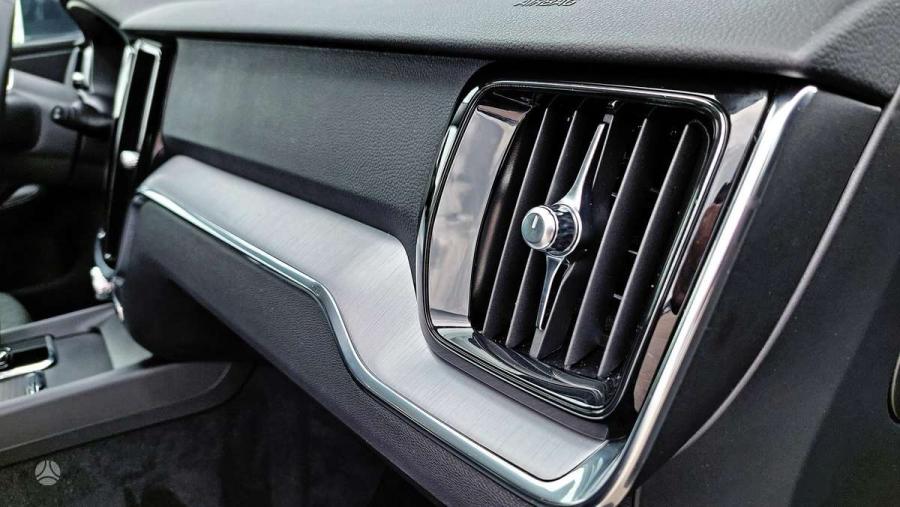 Zils Volvo V60 2022 Viļņa, ar dzinēja tilpumu 1.97 L un nobraukumu 96 tūkst. km par 27700 €, foto 20 vietnē AUTOMOTO.COM.LV