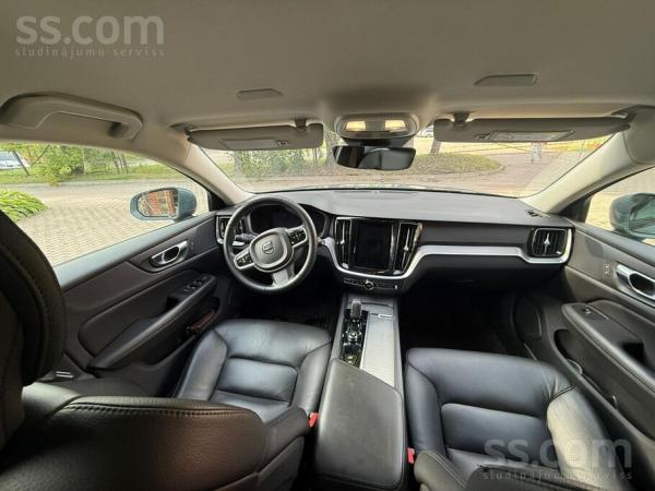 Volvo V60 2022 Gulbene vietnē Zils Volvo V60 2022 Gulbene, ar dzinēja tilpumu 2.00 L un nobraukumu 89 tūkst. km par 32900 €, foto 6 vietnē AUTOMOTO.COM.LV
