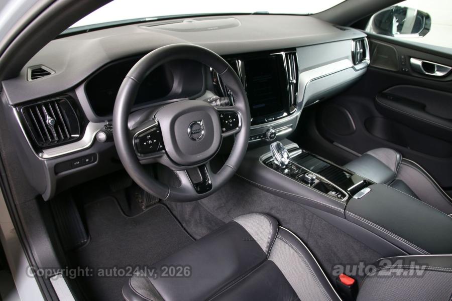 Zils Volvo V60 2024 Pērnava, ar dzinēja tilpumu 2.00 L un nobraukumu 56 tūkst. km par 42990 €, foto 9 vietnē AUTOMOTO.COM.LV