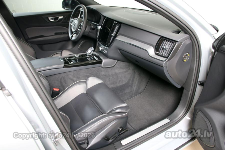 Zils Volvo V60 2024 Pērnava, ar dzinēja tilpumu 2.00 L un nobraukumu 56 tūkst. km par 42990 €, foto 11 vietnē AUTOMOTO.COM.LV