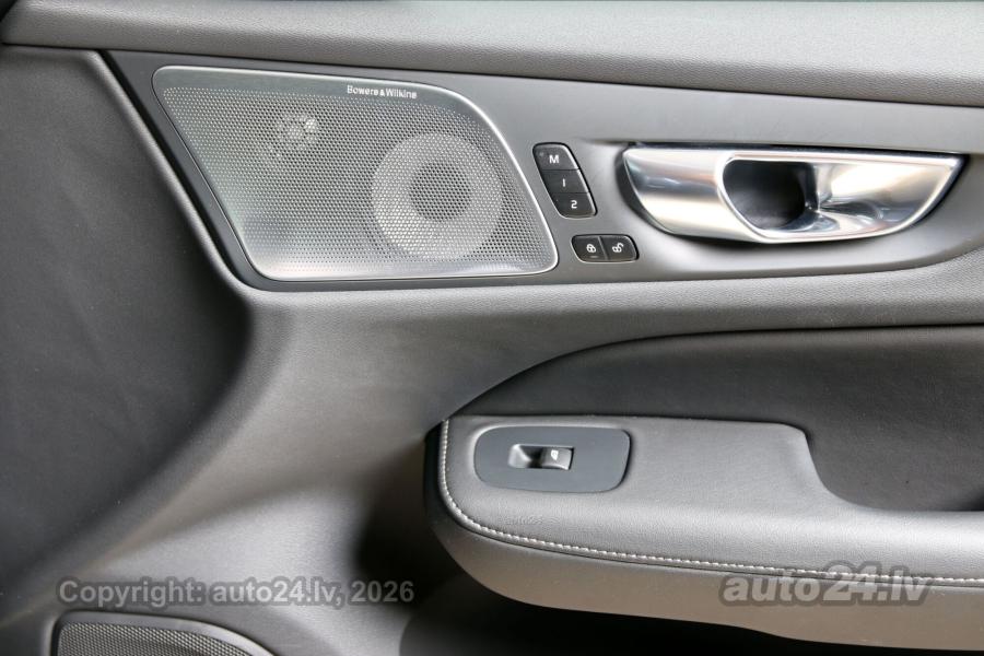 Zils Volvo V60 2024 Pērnava, ar dzinēja tilpumu 2.00 L un nobraukumu 27 tūkst. km par 49990 €, foto 15 vietnē AUTOMOTO.COM.LV