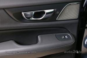Zils Volvo V60 2024 Pērnava, ar dzinēja tilpumu 2.00 L un nobraukumu 27 tūkst. km par 49990 €, foto 16 vietnē AUTOMOTO.COM.LV