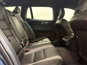 Blue Volvo V60 2025 in Vilnius, with an engine capacity of 1.97 L and mileage of 18 thousand km for 37990 €, photo 33 on AUTOMOTO.COM.LV
