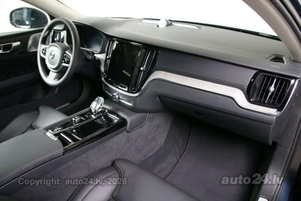 Zils Volvo V60 2025 Tallina, ar dzinēja tilpumu 2.00 L un nobraukumu 22 tūkst. km par 51990 €, foto 10 vietnē AUTOMOTO.COM.LV