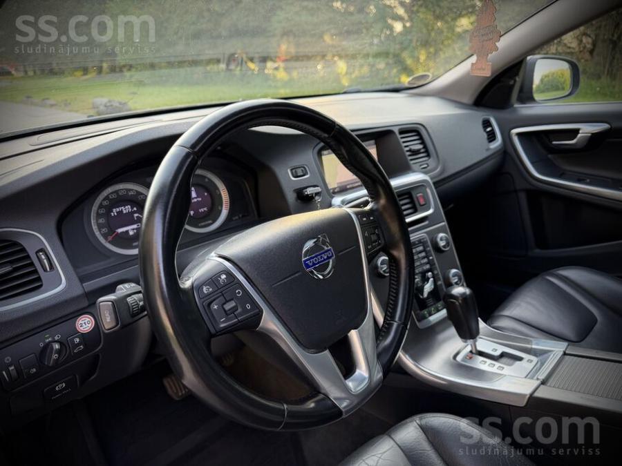 Коричневый Вольво B60 2011 в Елгава, объемом двигателя 2.40 л и пробегом 237 тыс. км за 6900 €, фото 11 на AUTOMOTO.COM.LV