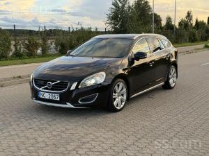 Brown Volvo V60 2011 in Jelgava, with an engine capacity of 2.40 L and mileage of 0 thousand km for 6700 €, photo 1 on AUTOMOTO.COM.LV