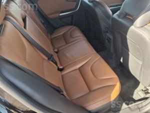 Brūns Volvo V60 2013 Rīga, ar dzinēja tilpumu 2.40 L un nobraukumu 284 tūkst. km par 6995 €, foto 15 vietnē AUTOMOTO.COM.LV