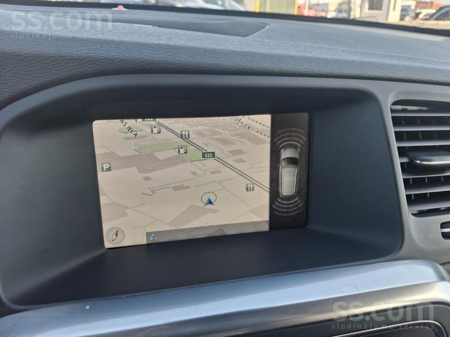 Brūns Volvo V60 2013 Rīga, ar dzinēja tilpumu 2.40 L un nobraukumu 284 tūkst. km par 6995 €, foto 18 vietnē AUTOMOTO.COM.LV