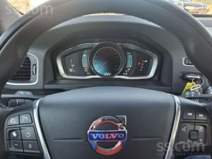Brūns Volvo V60 2013 Rīga, ar dzinēja tilpumu 2.40 L un nobraukumu 284 tūkst. km par 6995 €, foto 19 vietnē AUTOMOTO.COM.LV
