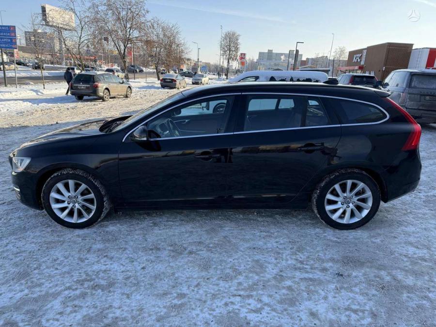 Brown Volvo V60 2014 in Kaunas, with an engine capacity of 2.00 L and mileage of 270 thousand km for 5950 €, photo 11 on AUTOMOTO.COM.LV