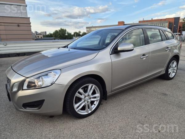 Коричневый Вольво B60 2011 в Рига, объемом двигателя 1.60 л и пробегом 270 тыс. км за 4800 €, фото 4 на AUTOMOTO.COM.LV