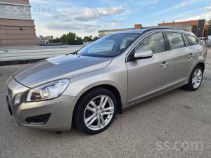 Brūns Volvo V60 2011 Rīga, ar dzinēja tilpumu 1.60 L un nobraukumu 270 tūkst. km par 3200 €, foto 6 vietnē AUTOMOTO.COM.LV