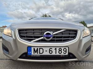 Brūns Volvo V60 2011 Rīga, ar dzinēja tilpumu 1.60 L un nobraukumu 270 tūkst. km par 3200 €, foto 8 vietnē AUTOMOTO.COM.LV