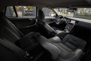Brown Volvo V60 2011 in Riga, with an engine capacity of 2.00 L and mileage of 289 thousand km for 6990 €, photo 22 on AUTOMOTO.COM.LV
