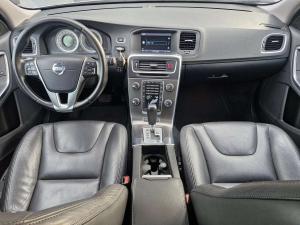 Brown Volvo V60 2011 in Vilnius, with an engine capacity of 1.98 L and mileage of 277 thousand km for 5950 €, photo 19 on AUTOMOTO.COM.LV