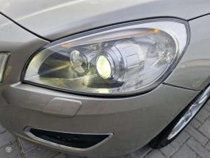 Brown Volvo V60 2011 in Vilnius, with an engine capacity of 1.98 L and mileage of 277 thousand km for 5950 €, photo 27 on AUTOMOTO.COM.LV
