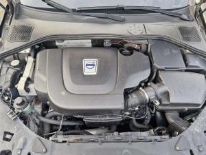 Brown Volvo V60 2011 in Vilnius, with an engine capacity of 1.98 L and mileage of 277 thousand km for 5950 €, photo 31 on AUTOMOTO.COM.LV