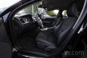 Brown Volvo V60 2011 in Jelgava, with an engine capacity of 2.00 L and mileage of 0 thousand km for 6250 €, photo 8 on AUTOMOTO.COM.LV