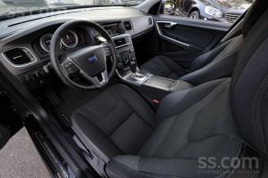 Brown Volvo V60 2011 in Jelgava, with an engine capacity of 2.00 L and mileage of 0 thousand km for 6250 €, photo 9 on AUTOMOTO.COM.LV
