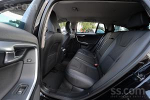 Brown Volvo V60 2011 in Jelgava, with an engine capacity of 2.00 L and mileage of 0 thousand km for 6250 €, photo 11 on AUTOMOTO.COM.LV