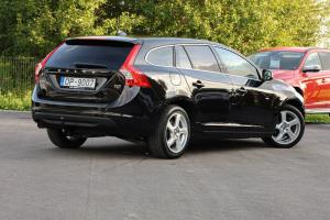 Brown Volvo V60 2011 in Jelgava, with an engine capacity of 2.00 L and mileage of 355 thousand km for 6250 €, photo 5 on AUTOMOTO.COM.LV