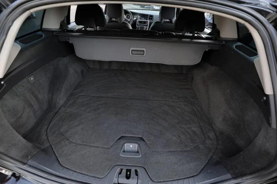 Brown Volvo V60 2011 in Jelgava, with an engine capacity of 2.00 L and mileage of 355 thousand km for 6250 €, photo 24 on AUTOMOTO.COM.LV