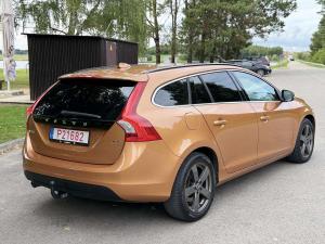 Brūns Volvo V60 2011 Raseiniai, ar dzinēja tilpumu 1.98 L un nobraukumu 295 tūkst. km par 5250 €, foto 6 vietnē AUTOMOTO.COM.LV