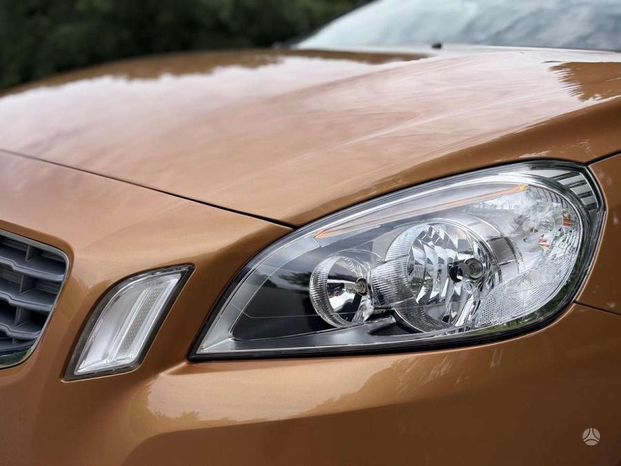 Brūns Volvo V60 2011 Raseiniai, ar dzinēja tilpumu 1.98 L un nobraukumu 295 tūkst. km par 5250 €, foto 12 vietnē AUTOMOTO.COM.LV