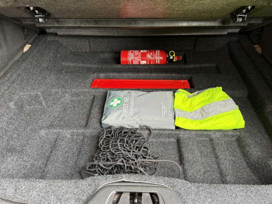 Brūns Volvo V60 2011 Raseiniai, ar dzinēja tilpumu 1.98 L un nobraukumu 295 tūkst. km par 5250 €, foto 22 vietnē AUTOMOTO.COM.LV