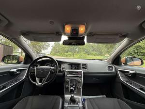 Brūns Volvo V60 2011 Raseiniai, ar dzinēja tilpumu 1.98 L un nobraukumu 295 tūkst. km par 5250 €, foto 26 vietnē AUTOMOTO.COM.LV