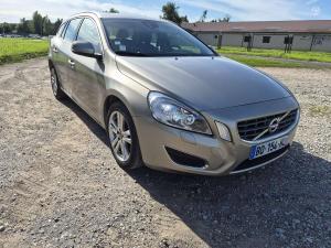 Brown Volvo V60 2011 in Taurage, with an engine capacity of 1.98 L and mileage of 322 thousand km for 3200 €, photo 3 on AUTOMOTO.COM.LV