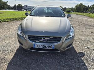 Brown Volvo V60 2011 in Taurage, with an engine capacity of 1.98 L and mileage of 322 thousand km for 3200 €, photo 4 on AUTOMOTO.COM.LV