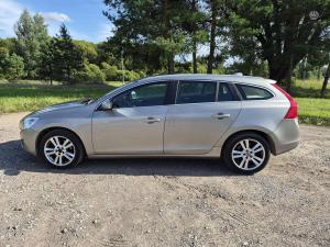 Brown Volvo V60 2011 in Taurage, with an engine capacity of 1.98 L and mileage of 322 thousand km for 3200 €, photo 6 on AUTOMOTO.COM.LV