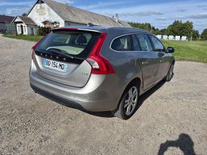 Brown Volvo V60 2011 in Taurage, with an engine capacity of 1.98 L and mileage of 322 thousand km for 3200 €, photo 8 on AUTOMOTO.COM.LV
