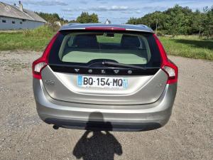 Brown Volvo V60 2011 in Taurage, with an engine capacity of 1.98 L and mileage of 322 thousand km for 3200 €, photo 9 on AUTOMOTO.COM.LV