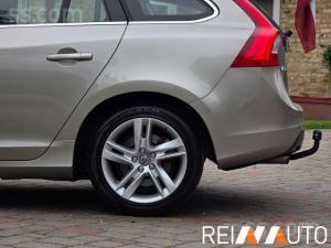Brown Volvo V60 2011 in Riga, with an engine capacity of 2.00 L and mileage of 287 thousand km for 5950 €, photo 10 on AUTOMOTO.COM.LV