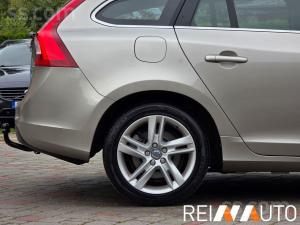 Brown Volvo V60 2011 in Riga, with an engine capacity of 2.00 L and mileage of 287 thousand km for 5950 €, photo 11 on AUTOMOTO.COM.LV