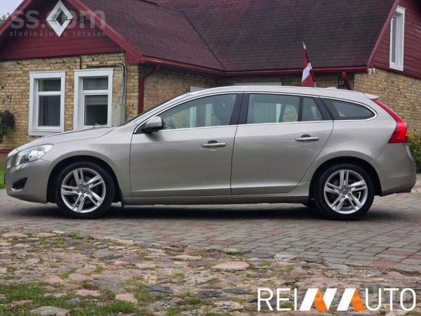Brūns Volvo V60 2011 Rīga, ar dzinēja tilpumu 2.00 L un nobraukumu 287 tūkst. km par 5950 €, foto 3 vietnē AUTOMOTO.COM.LV