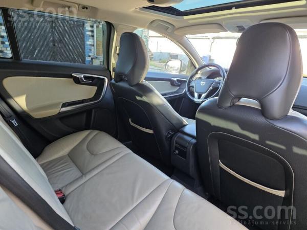 Brūns Volvo V60 2011 Rīga, ar dzinēja tilpumu 1.60 L un nobraukumu 375 tūkst. km par 3200 €, foto 9 vietnē AUTOMOTO.COM.LV