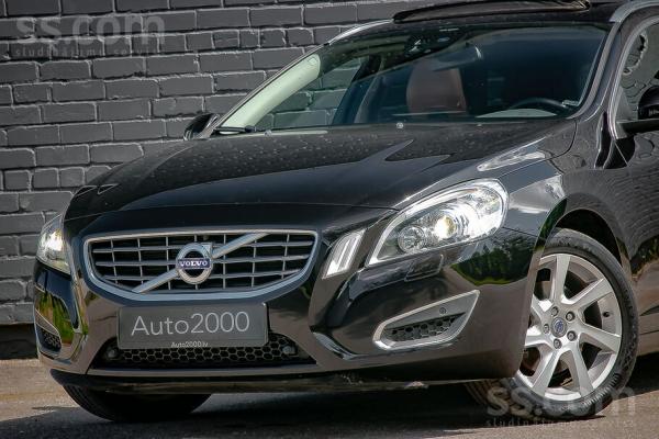 Brown Volvo V60 2012 in Tukums, with an engine capacity of 2.00 L and mileage of 289 thousand km for 5750 €, photo 3 on AUTOMOTO.COM.LV