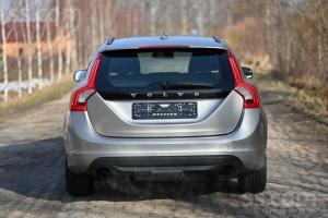 Brūns Volvo V60 2012 Dobele, ar dzinēja tilpumu 2.00 L un nobraukumu 245 tūkst. km par 7550 €, foto 3 vietnē AUTOMOTO.COM.LV